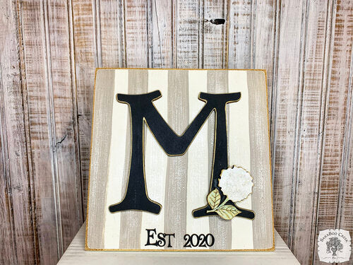 Striped Tabletop Plaque with Initial and Hydrangea Flower Decoration ...